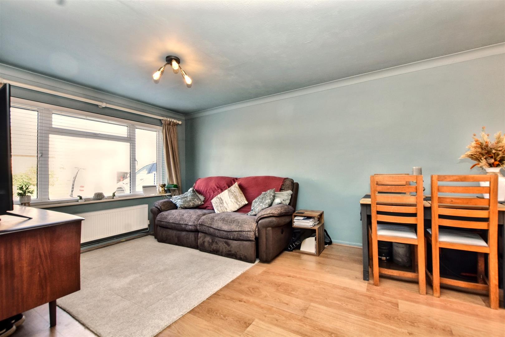 Property Details for Pinewood Close, Eastbourne - Town Property Estate ...